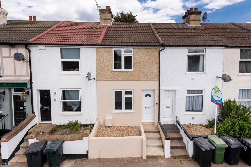 Craylands Lane, Swanscombe, DA10 2 bed terraced house - £250,000