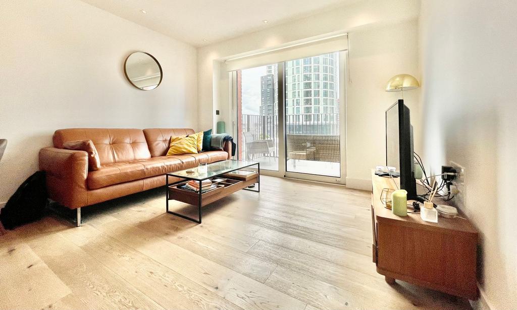 Exchange Gardens, London SW8 1 bed property to rent - £3,000 pcm (£692 pw)