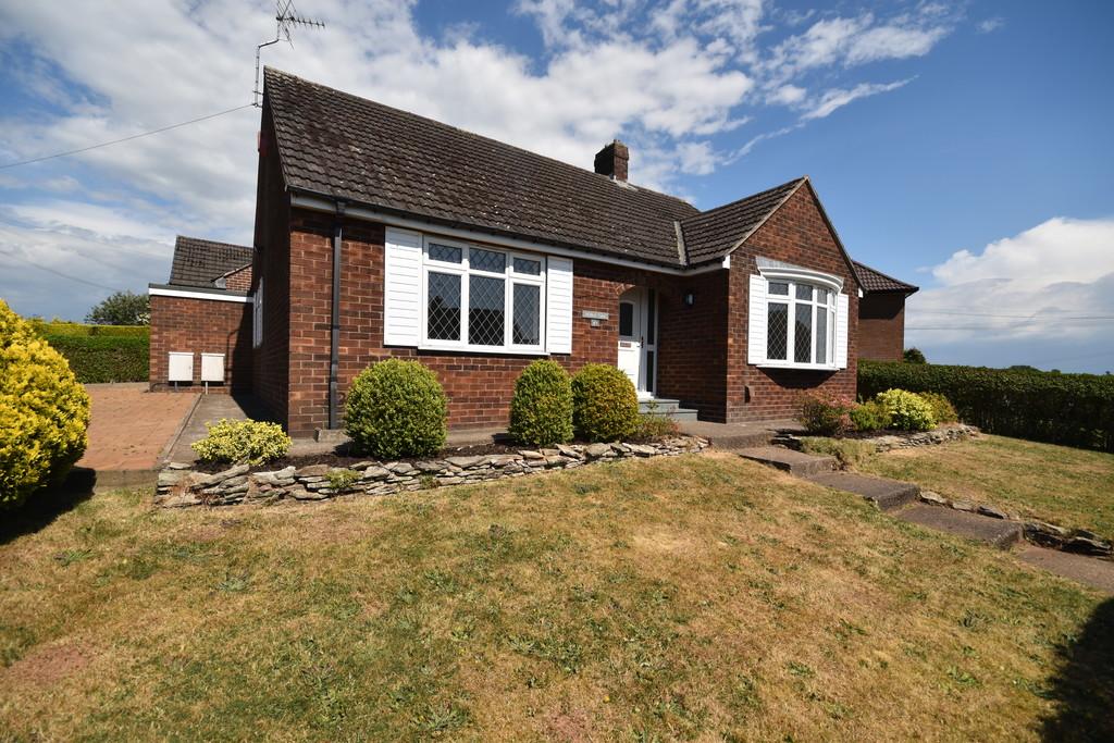 Meadow View Road, Whitchurch 2 bed detached bungalow for sale - £270,000