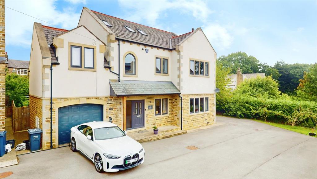 Sun Wood Avenue, Shelf, Halifax 6 bed detached house for sale - £650,000