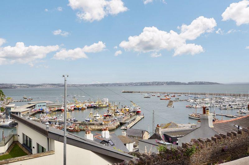 NORTH VIEW ROAD, BRIXHAM 2 bed terraced house for sale - £259,950