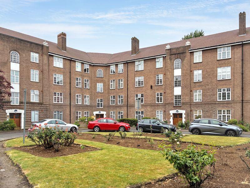 Norbiton Hall, Kingston Upon Thames, KT2 2 bed apartment for sale - £ ...