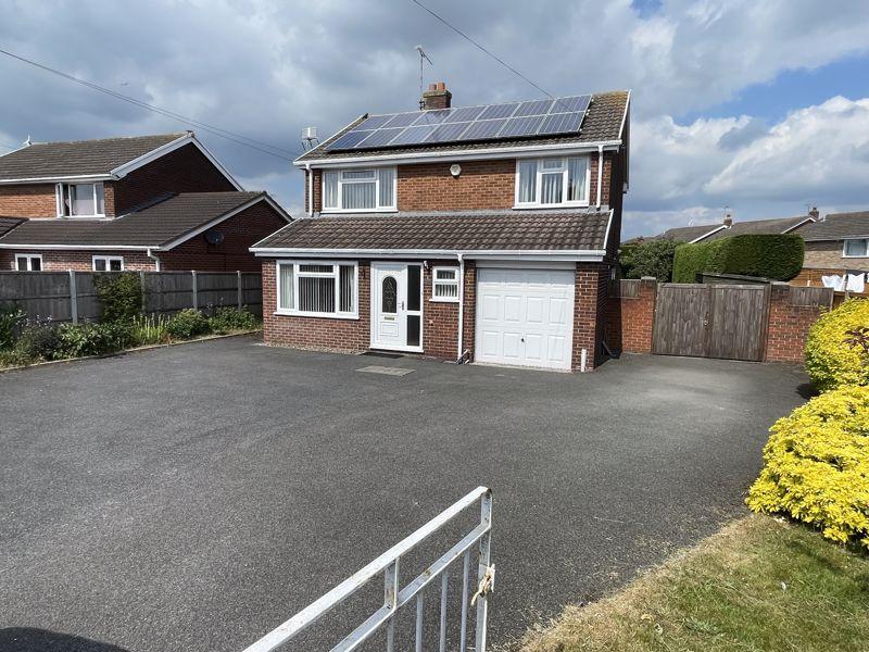 Smithy Lane, Wrexham 4 bed detached house for sale - £350,000