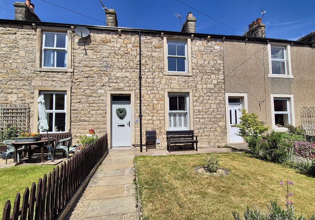 Waddow View, Waddington, BB7 3HJ 2 bed cottage for sale - £315,000