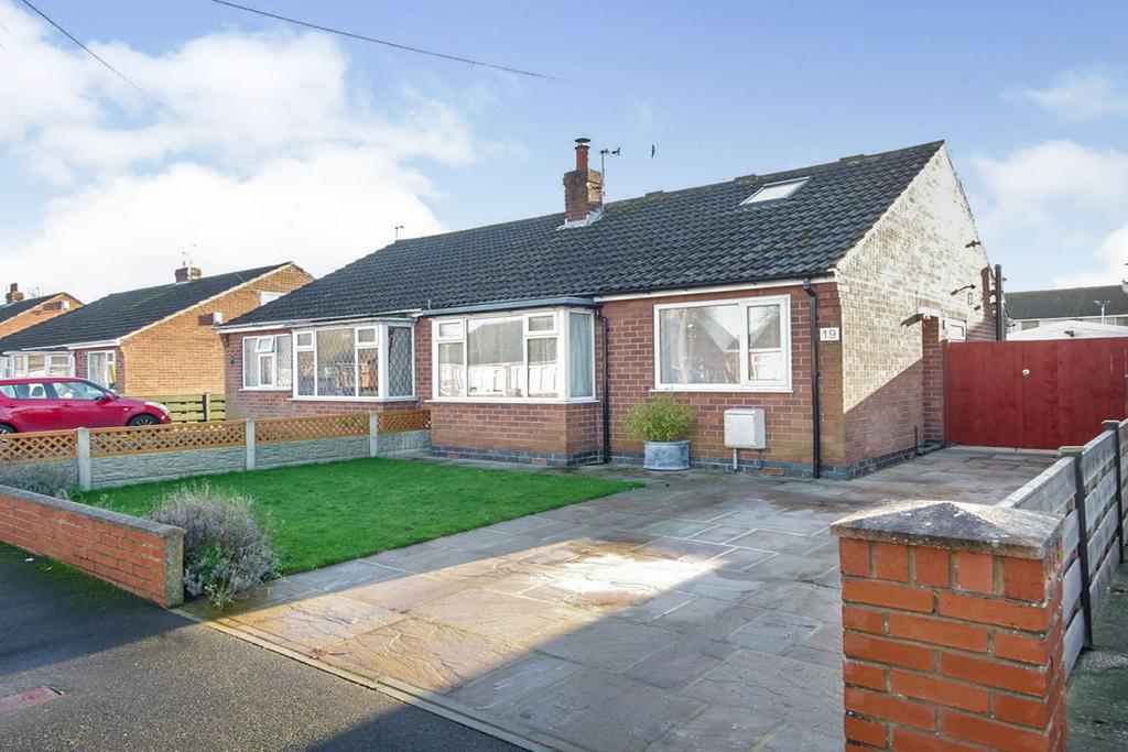 Westfield Grove, York YO32 3 bed bungalow - £325,000