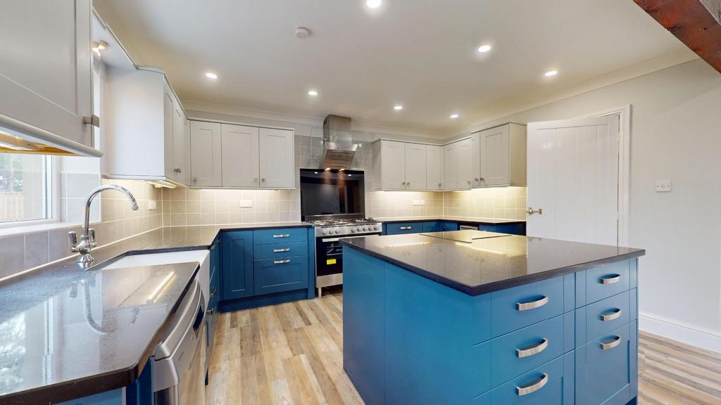 Clay Hall Farmhouse, Skipton 5 bed detached house for sale - £500,000