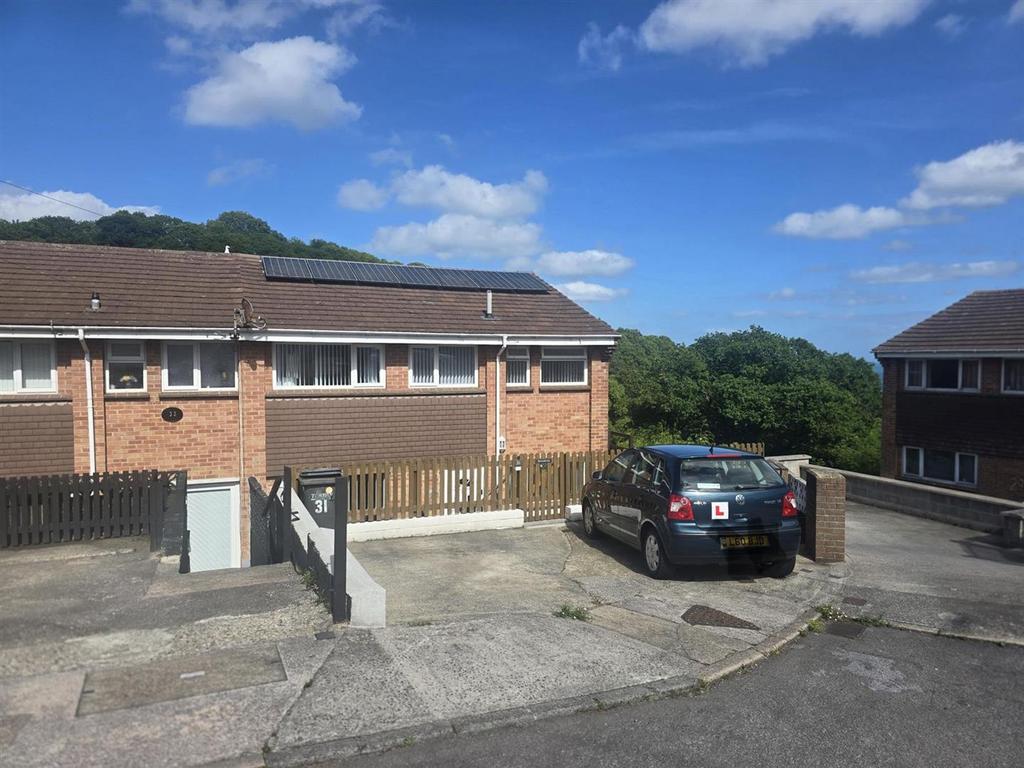 Windmill Avenue, Paignton TQ3 5 bed end of terrace house for sale - £ ...