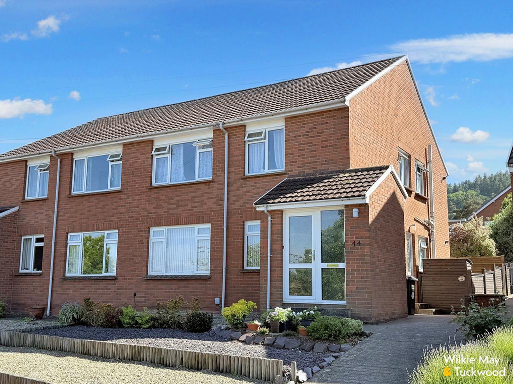 Townsend Road, Minehead TA24 2 bed flat for sale - £179,950