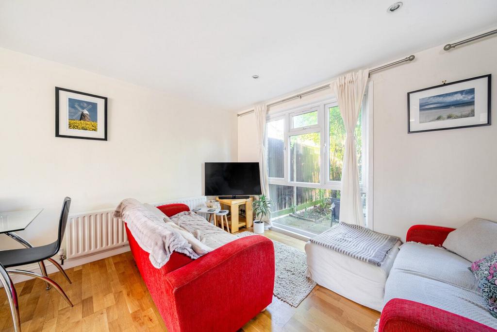 Bedford Hill, Balham, London, SW12 3 bed terraced house for sale - £600,000