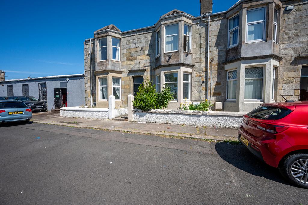 Mcisaac Road, Saltcoats, KA21 1 bed flat for sale - £39,000