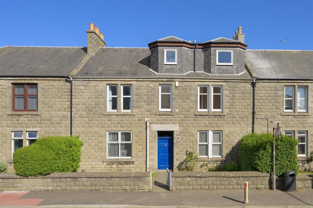 75d Townhill Road, Dunfermline, KY12 0BN 3 bed maisonette - £165,000