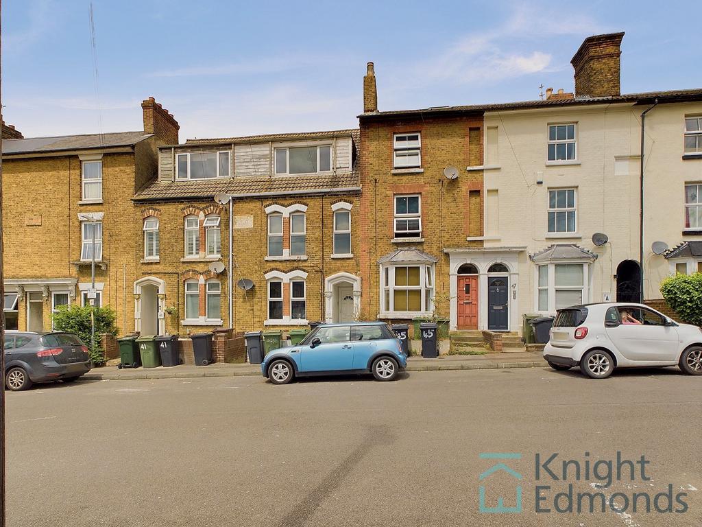 Randall Street, Maidstone, ME14 2 bed flat to rent - £1,395 pcm (£322 pw)