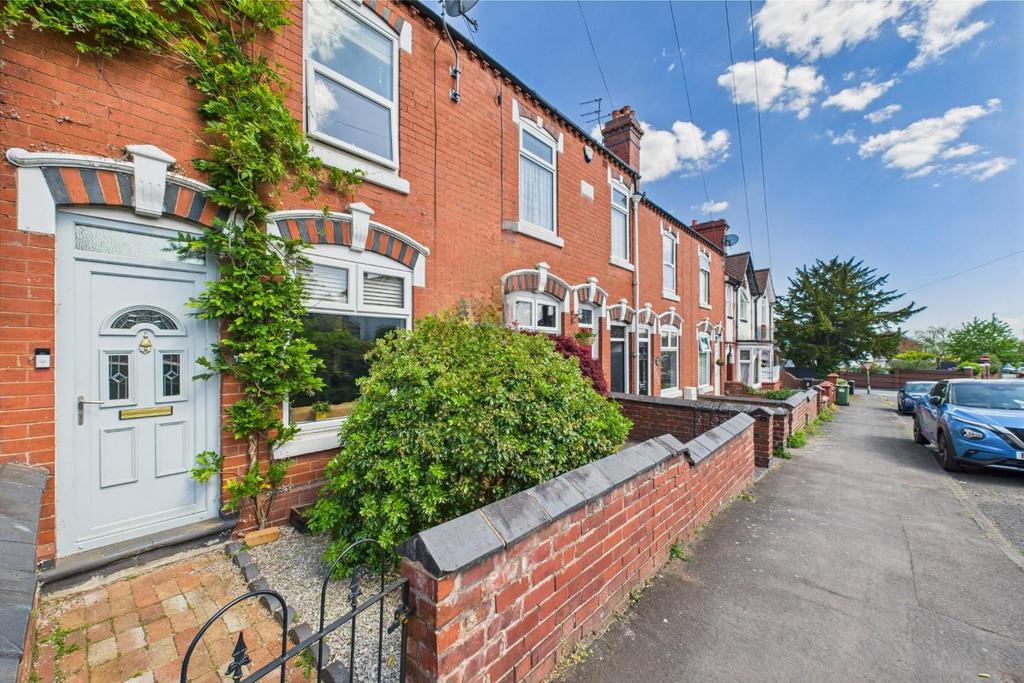 Bridle Road, Stourbridge, DY8 4QE 2 bed terraced house for sale - £275,000