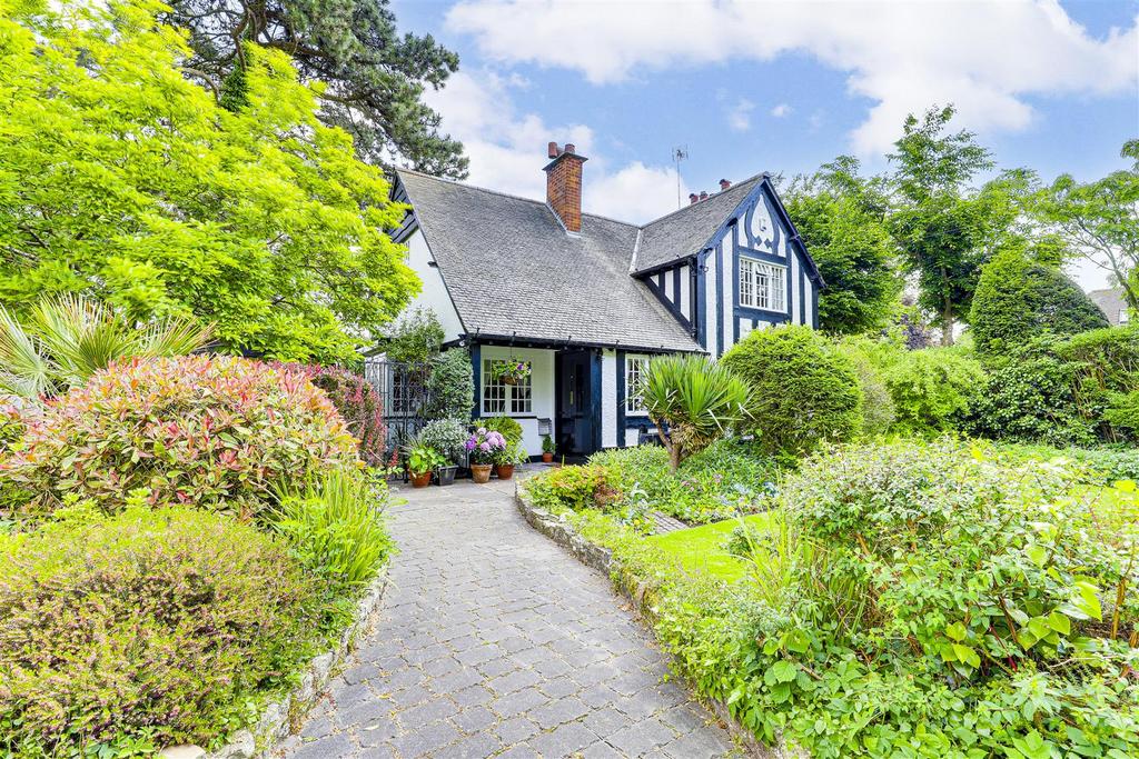Old Melton Road, Normanton on the... 3 bed detached house for sale - £ ...