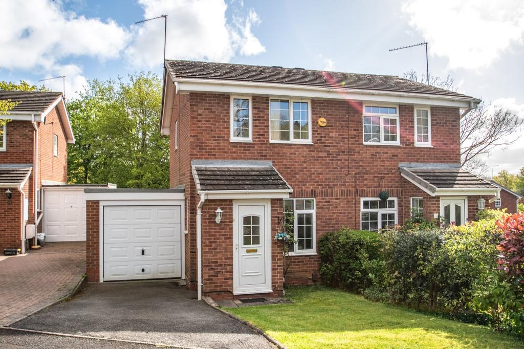 Mitcheldean Close, Oakenshaw... 2 bed semi-detached house - £210,000