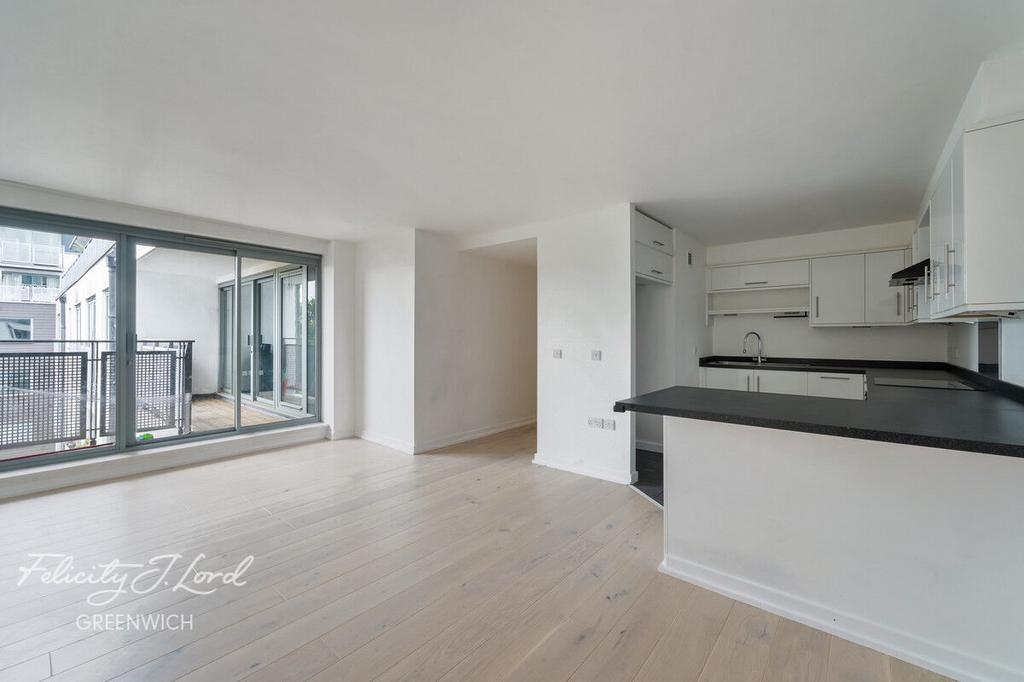 Deals Gateway, London SE13 2 bed flat for sale - £400,000