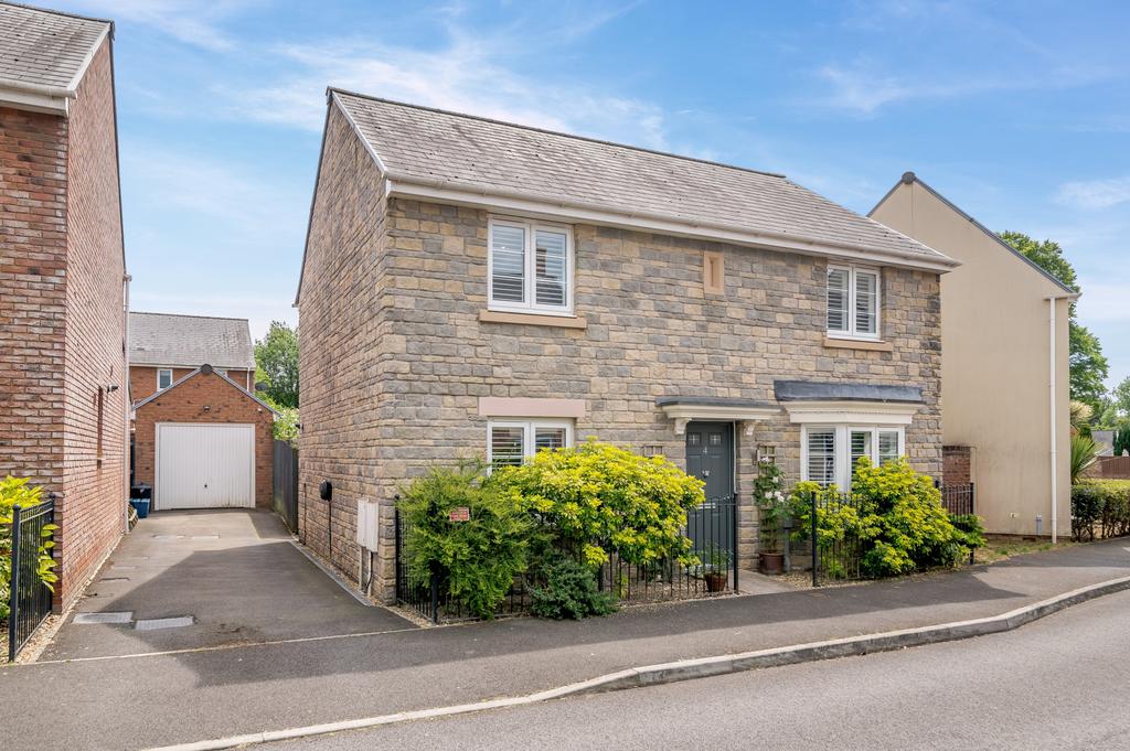 Roundbush Crescent, Caerwent, Caldicot 4 bed detached house for sale ...