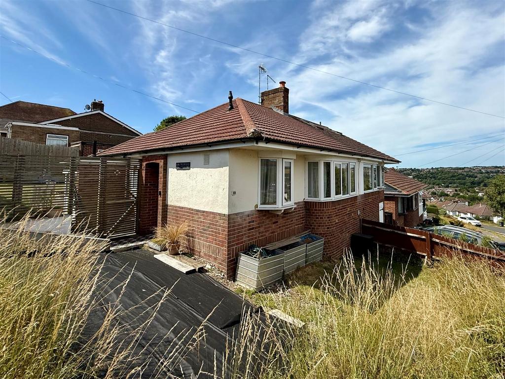 Westfield Crescent, Patcham, Brighton 2 bed semi-detached bungalow for ...