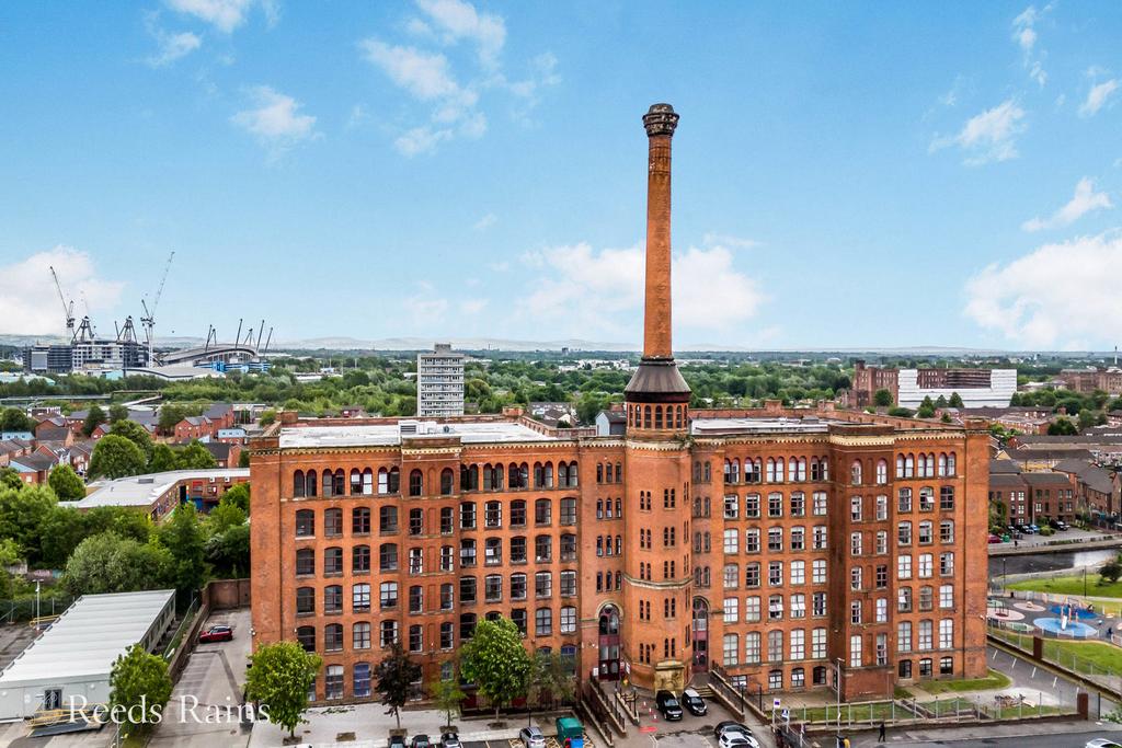 Lower Vickers Street, Manchester M40 2 bed apartment for sale - £200,000