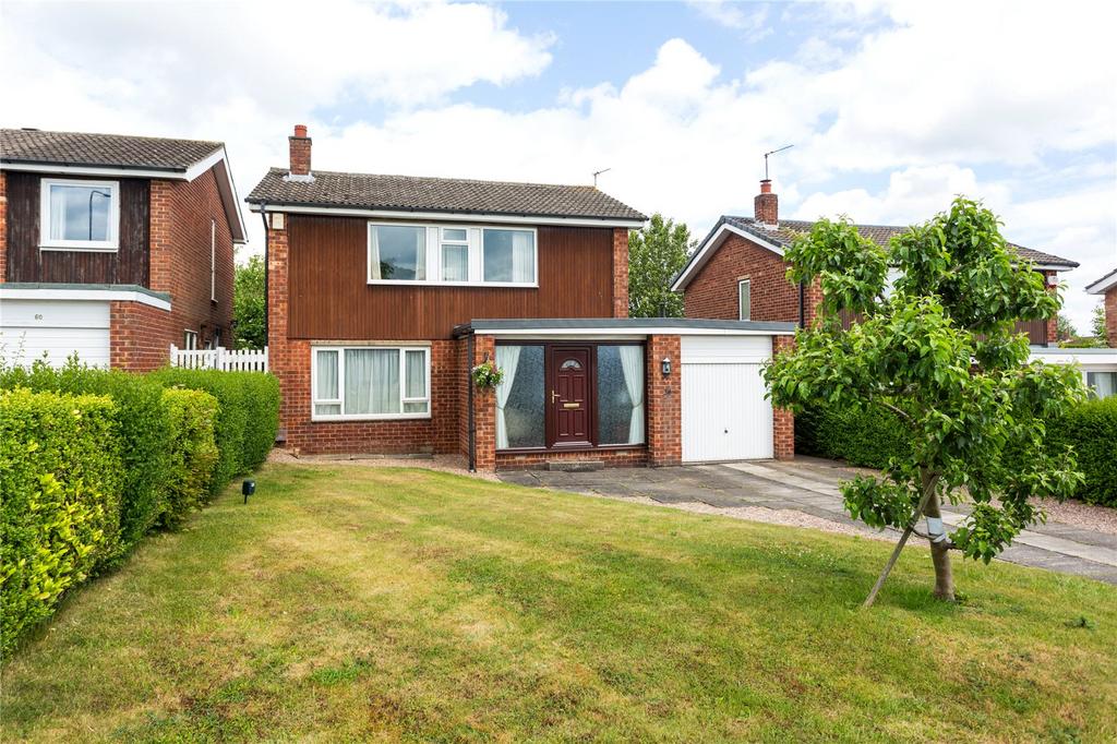 Manor Heath, York YO23 3 bed detached house for sale - £400,000