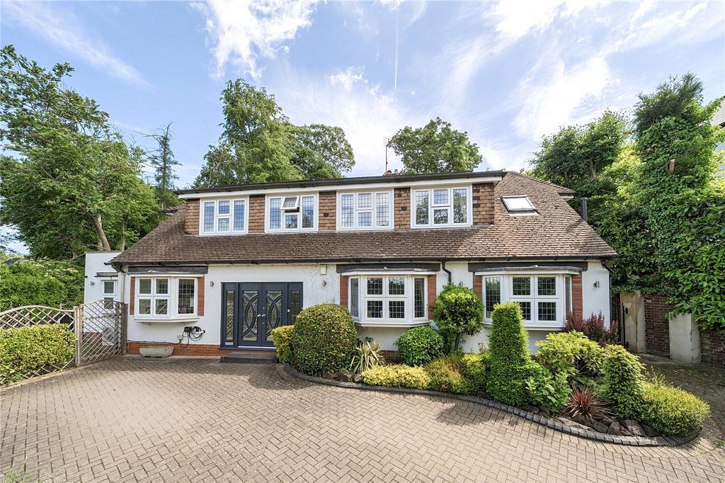 The Drive, Rickmansworth, Hertfordshire 5 bed detached house for sale ...