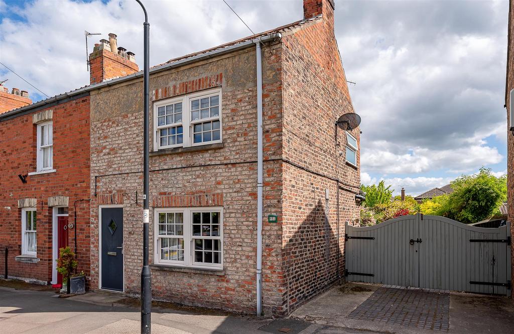 York Street, Dunnington, York YO19 5ST 2 bed end of terrace house for ...