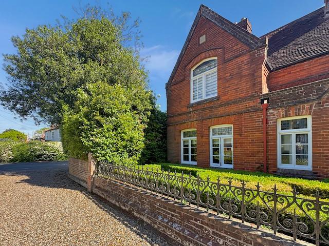 Great Saling, Braintree 1 bed maisonette - £795 pcm (£183 pw)