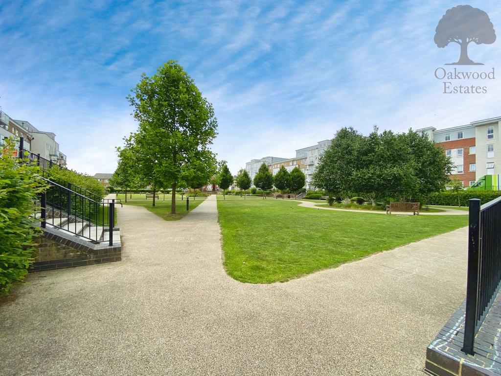 Grebe Way, Maidenhead SL6 2 bed apartment - £1,700 pcm (£392 pw)