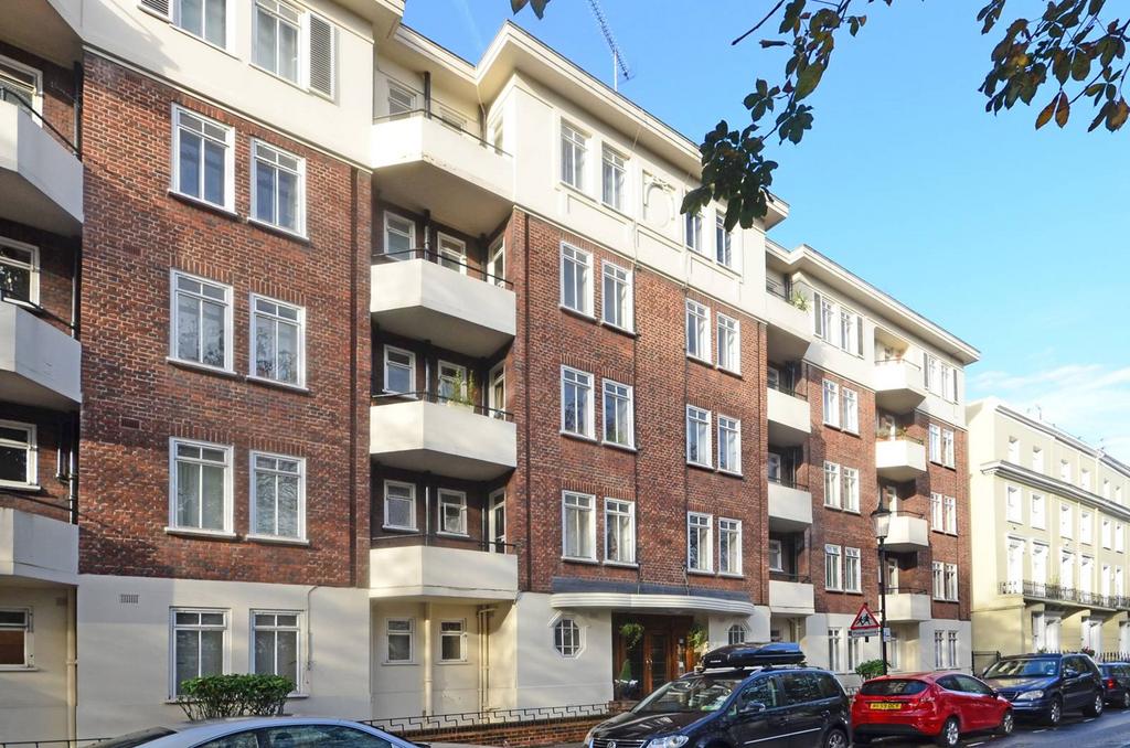 Norland Square, Holland Park, London... 1 bed flat for sale - £650,000