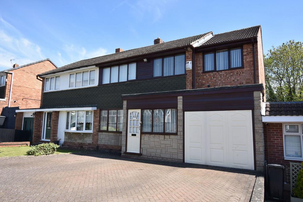 Madeley Road, Kingswinford DY6 4 bed semi-detached house for sale - £ ...