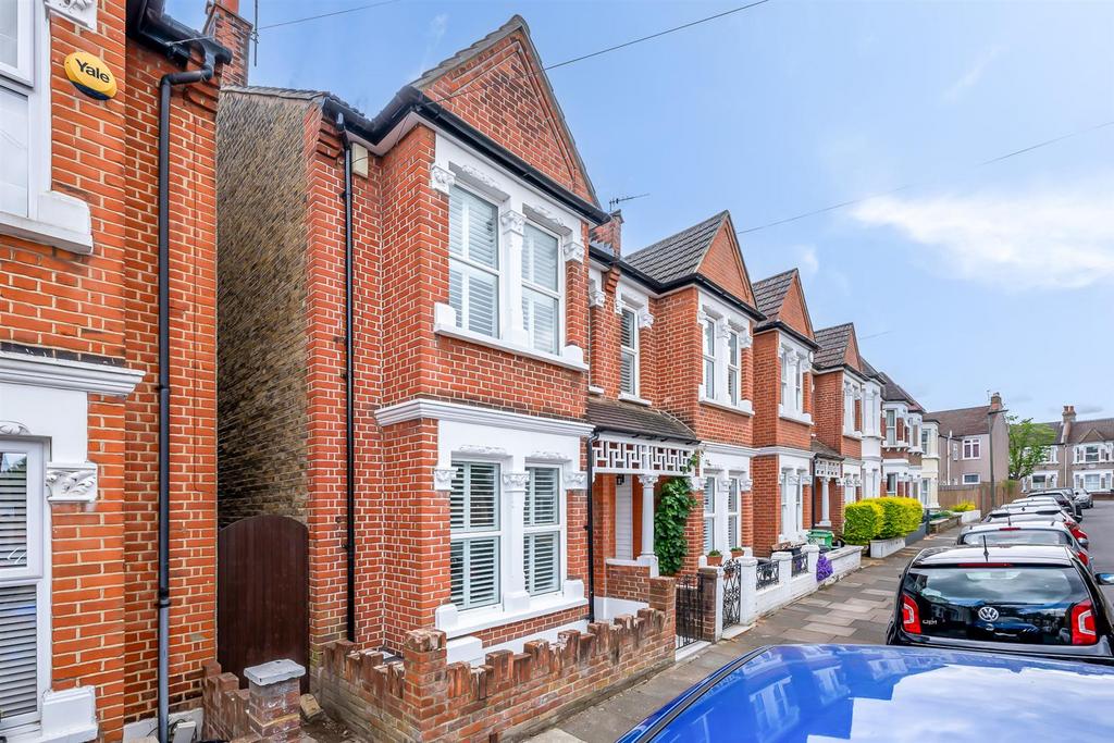 Howard Road, Bromley, BR1 3 bed end of terrace house for sale - £600,000