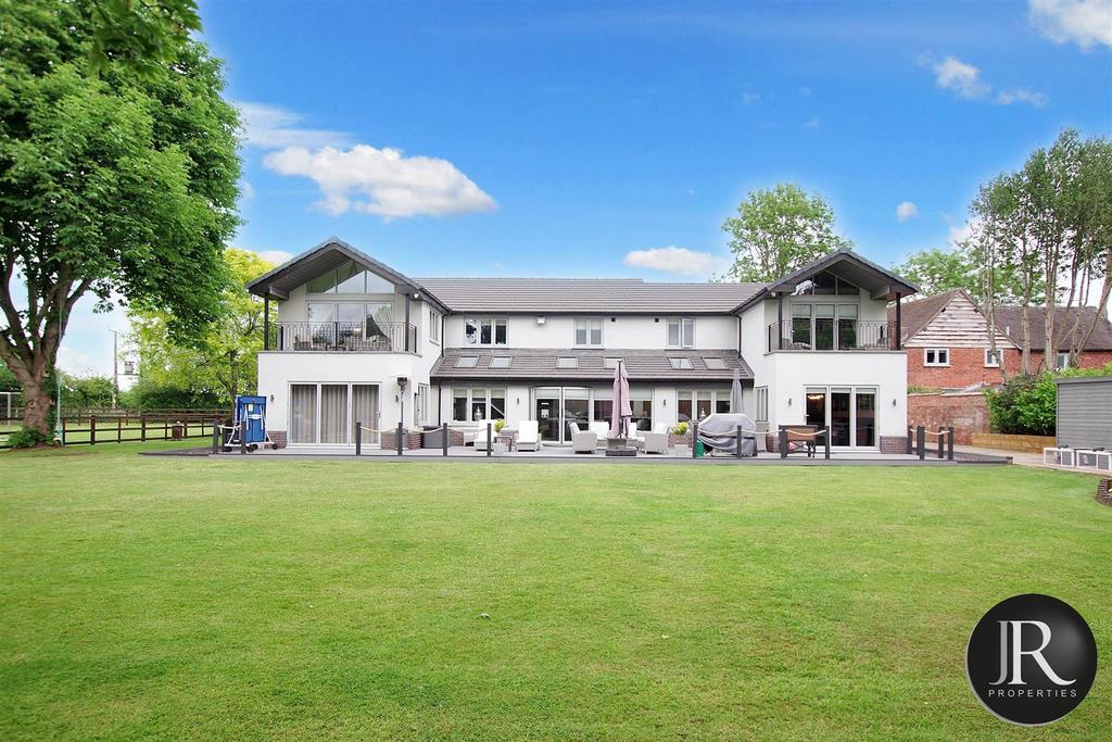 Rugeley WS15 6 bed detached house - £2,000,000