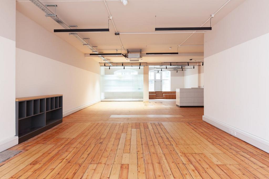 21 Little Portland Street, Fitzrovia... Office to rent - £7,265 pcm (£ ...