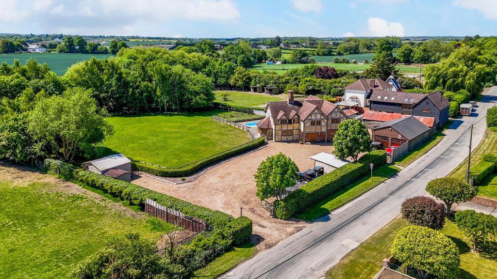 Chawston Lane, Chawston, Bedfordshire... 4 bed country house for sale ...