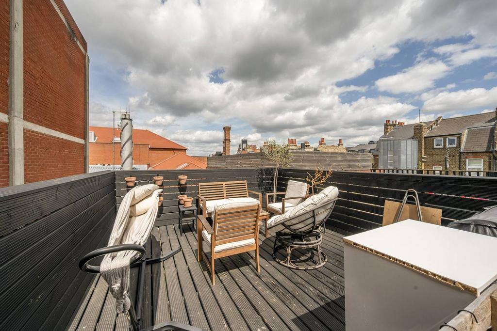 Chelverton Road, Putney, London, SW15 2 bed flat for sale - £575,000