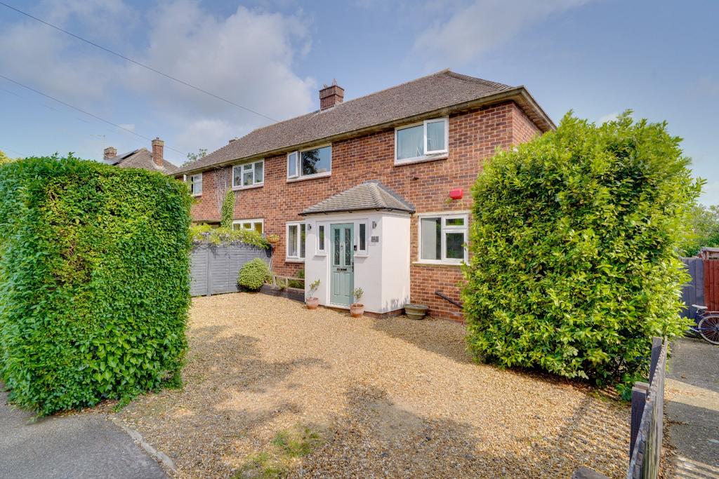 High Leys, St. Ives, PE27 4 bed semi-detached house - £415,000