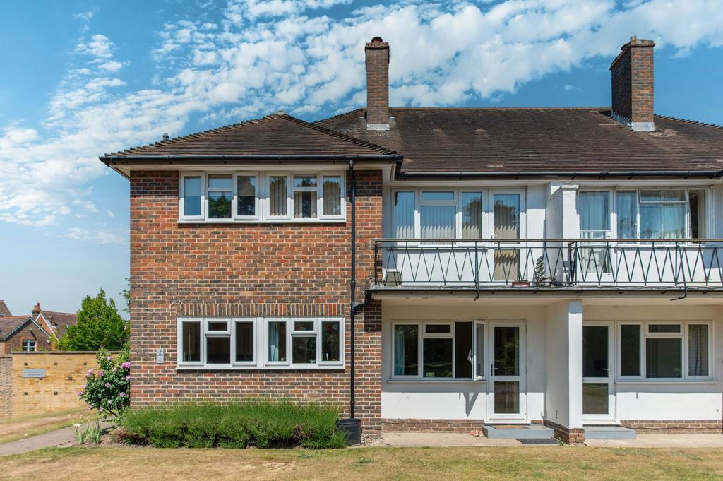 Reigate Road, Reigate RH2 2 bed maisonette for sale - £350,000