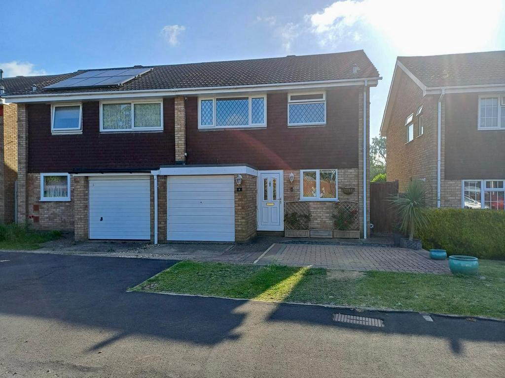 Park Hill Road, The Arbours, NN3 3RD 3 bed semi-detached house - £280,000