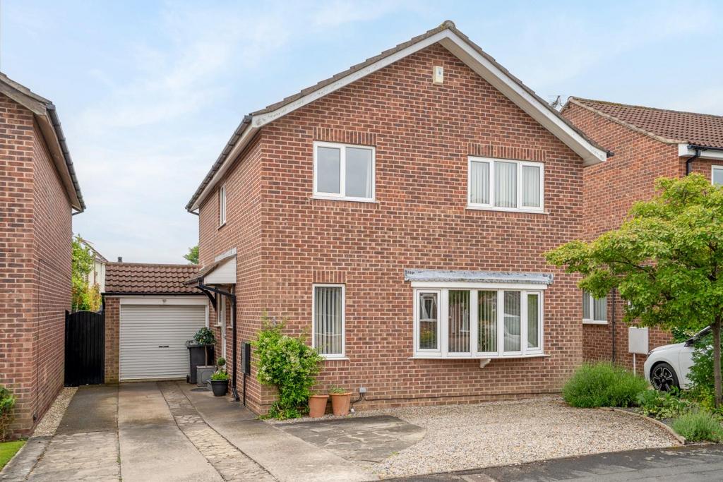 Wilstrop Farm Road, Copmanthorpe, York 4 bed detached house for sale ...