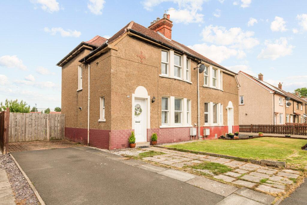 Hawthorn Drive, Fallin, FK7 3 bed semi-detached house for sale - £145,000