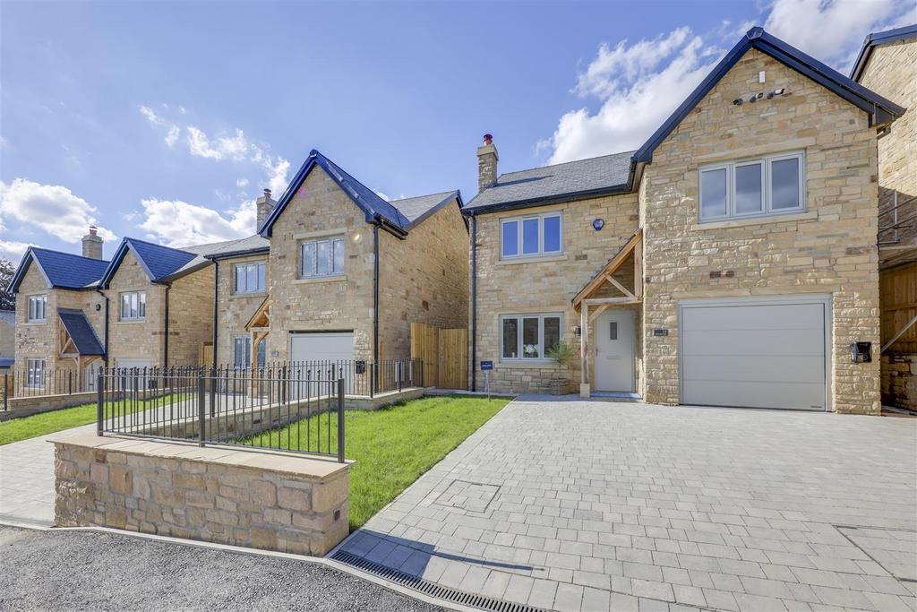 Johnny Barn Close, Higher Cloughfold... 4 bed detached house - £525,000