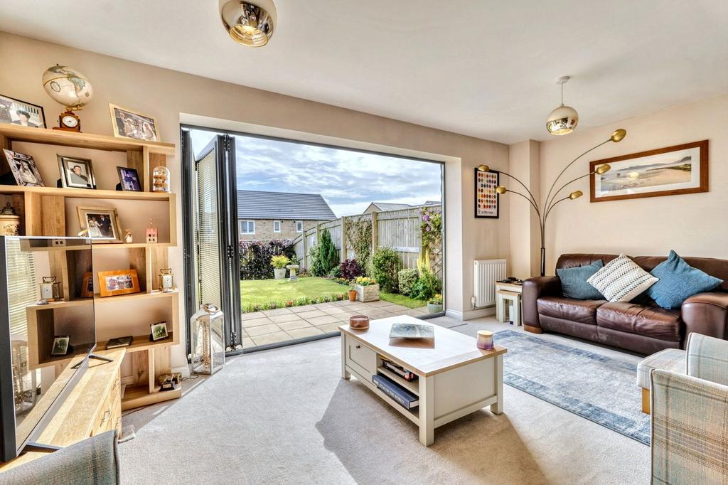 Potters Meadow, Workington CA14 3 bed semi-detached house for sale - £ ...