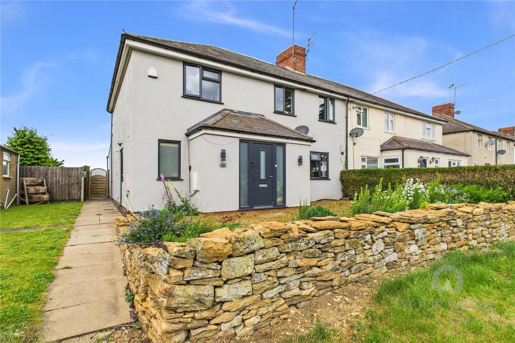 The Grove, Northampton NN3 4 bed semi-detached house - £450,000
