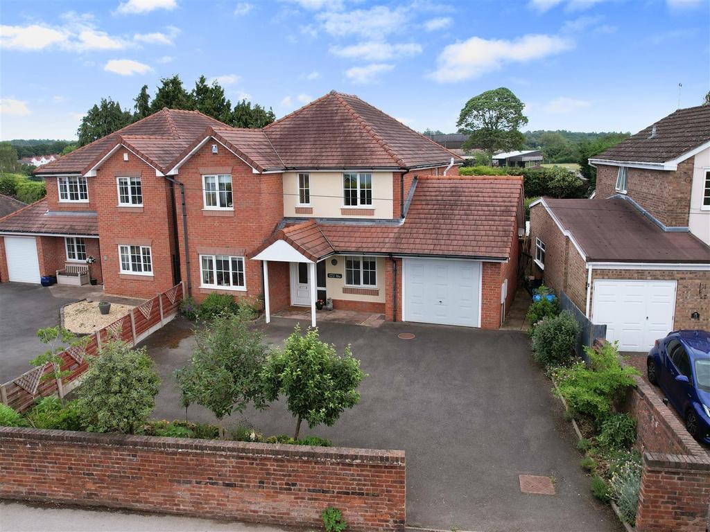 Enville Road, Kinver, Stourbridge 4 bed detached house for sale - £585,000