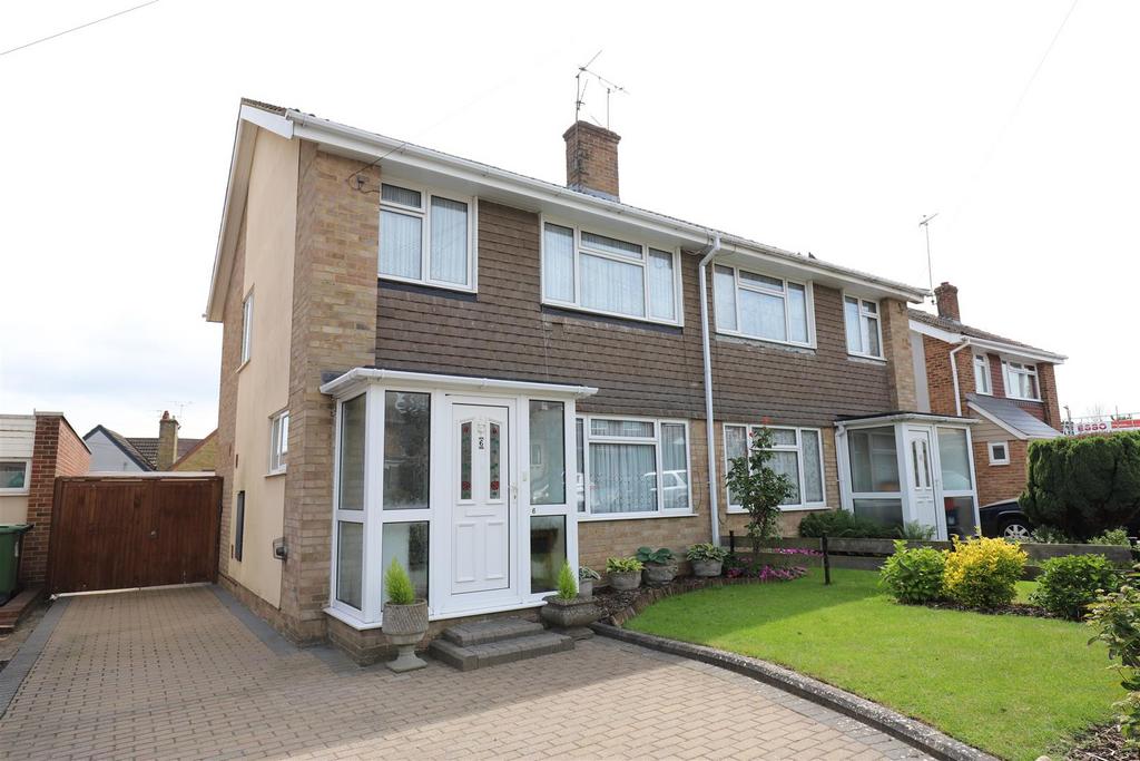 Stanford Drive, Maidstone 3 bed semi-detached house - £325,000