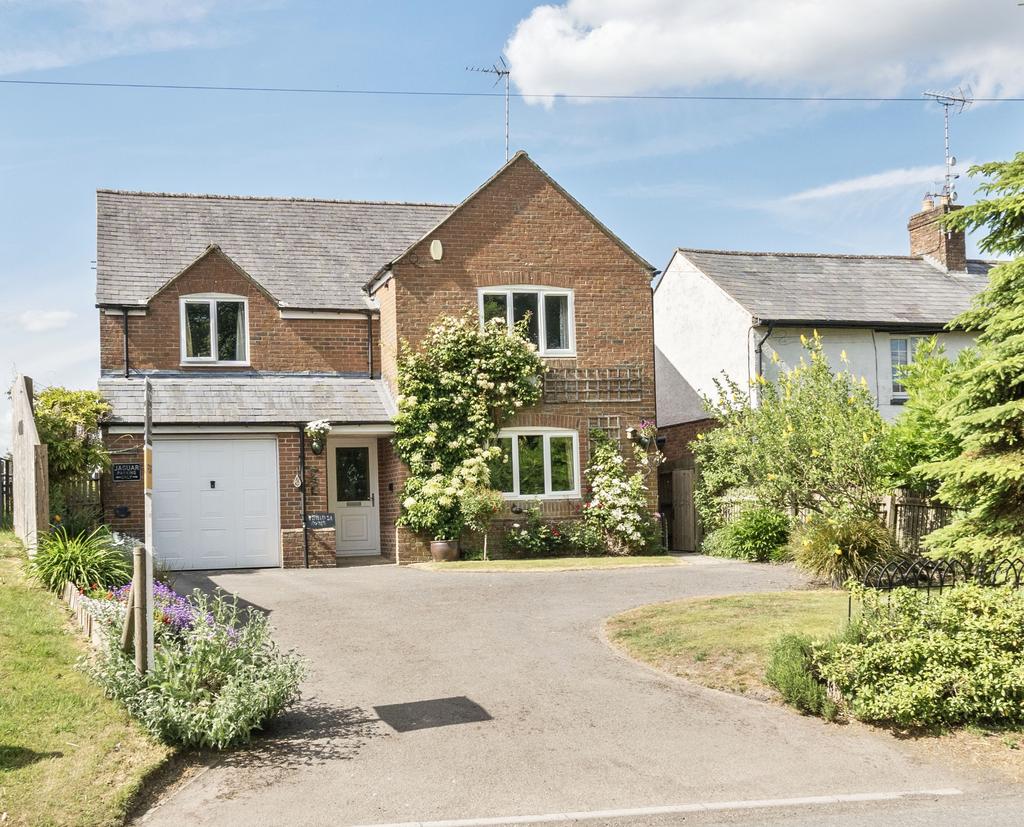 Yew Tree Lane, Broad Hinton, SN4 4 bed detached house - £600,000