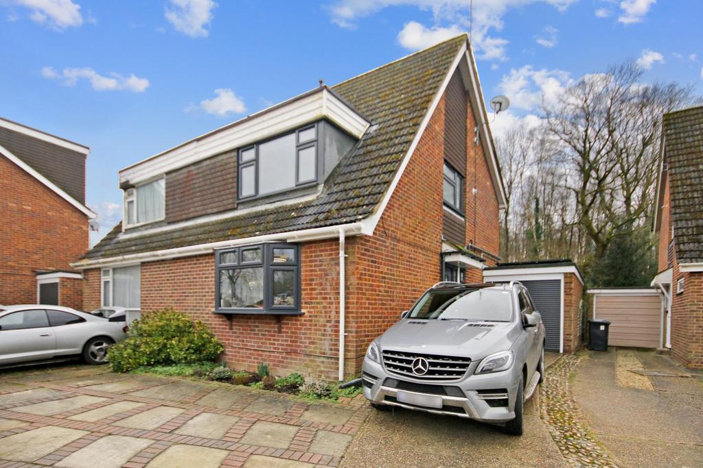Hazel Way, Crawley Down, RH10 4 bed semi-detached house for sale - £500,000