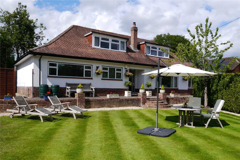 Byes Lane, Reading RG7 4 bed detached house for sale - £1,050,000