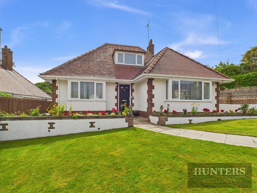 Ravine Hill, Filey 3 bed detached bungalow for sale - £500,000