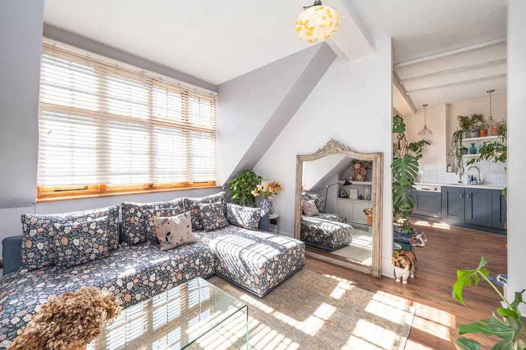 Swains Lane, Highgate 3 bed flat - £1,250,000